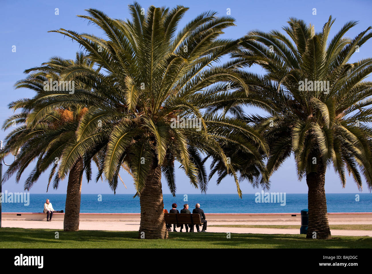 France, Alpes Maritimes, Menton, Baie de Garavan (Garavan Bay Stock ...