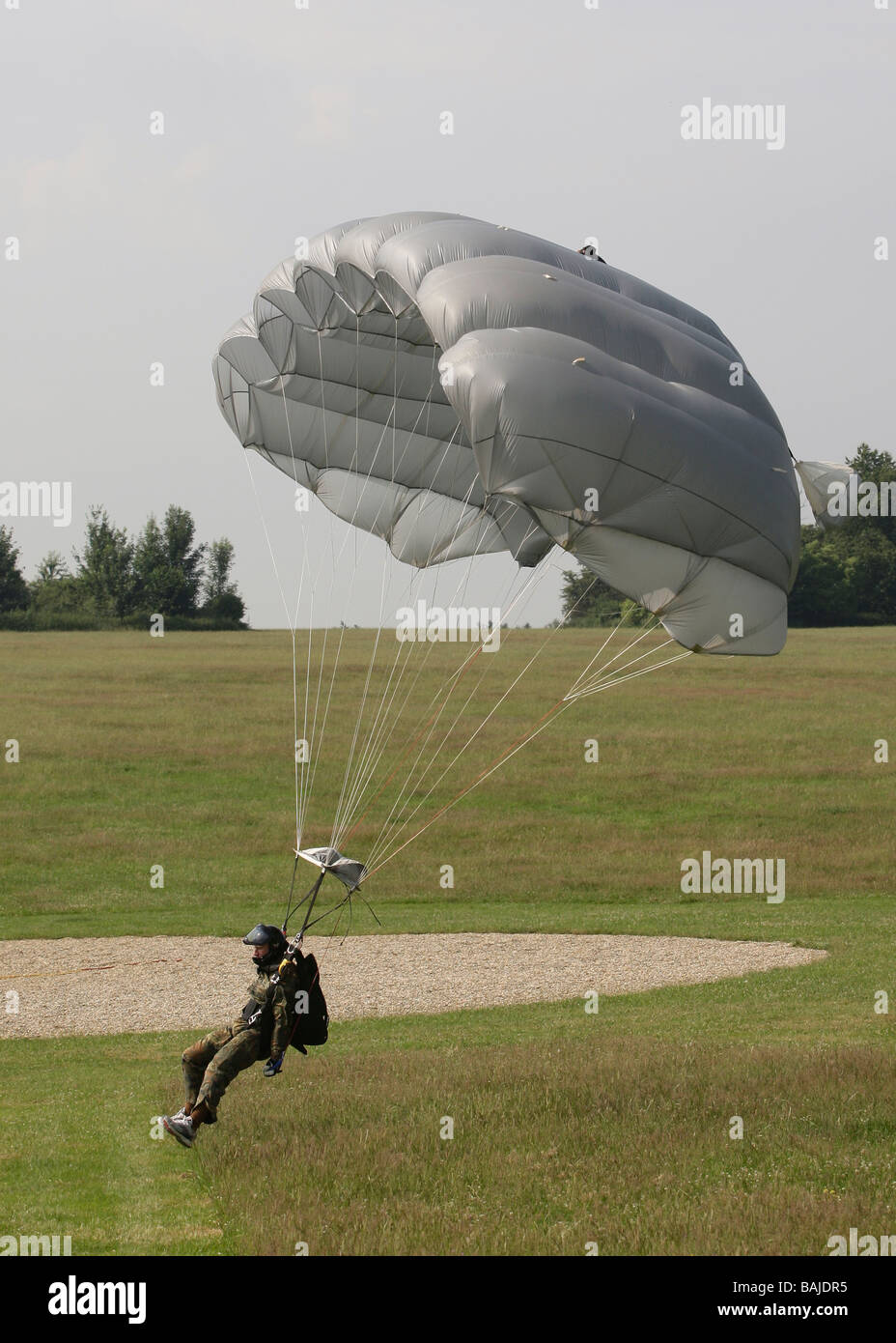 Army freefall parachute competition Stock Photo - Alamy