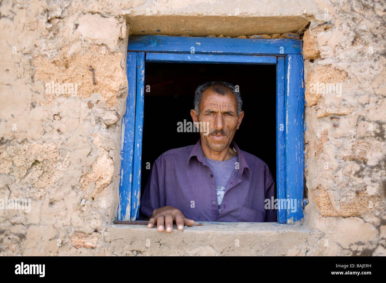 Poor man house hi-res stock photography and images - Alamy