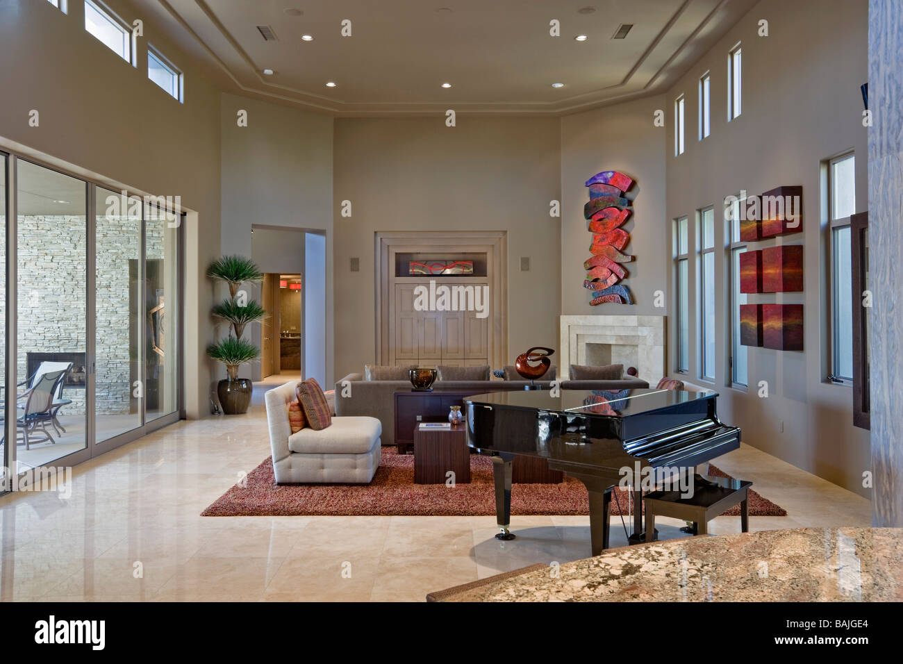 Instrument showcase hi-res stock photography and images - Alamy