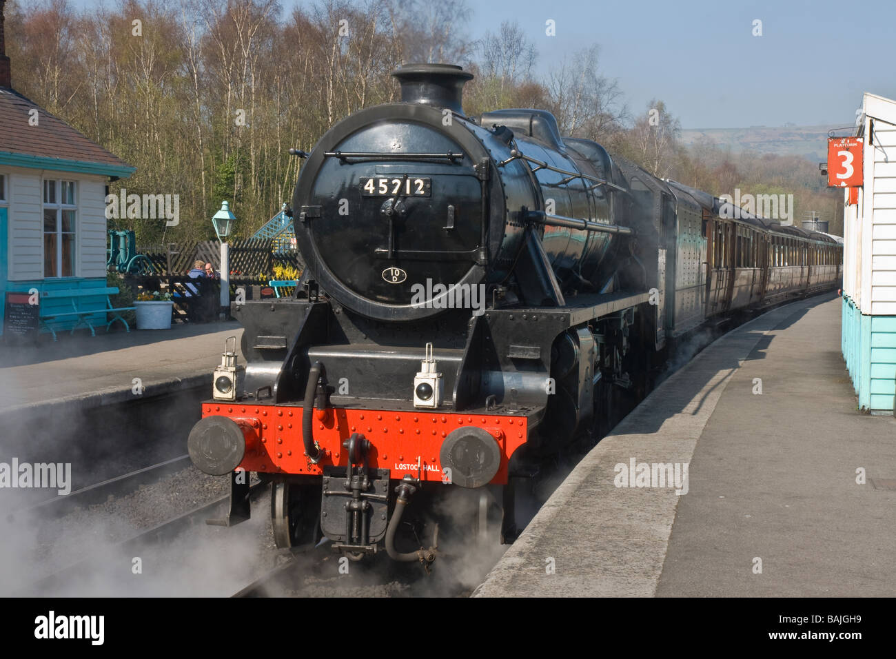 Black no 45212 steam engine grosmont hi-res stock photography and ...