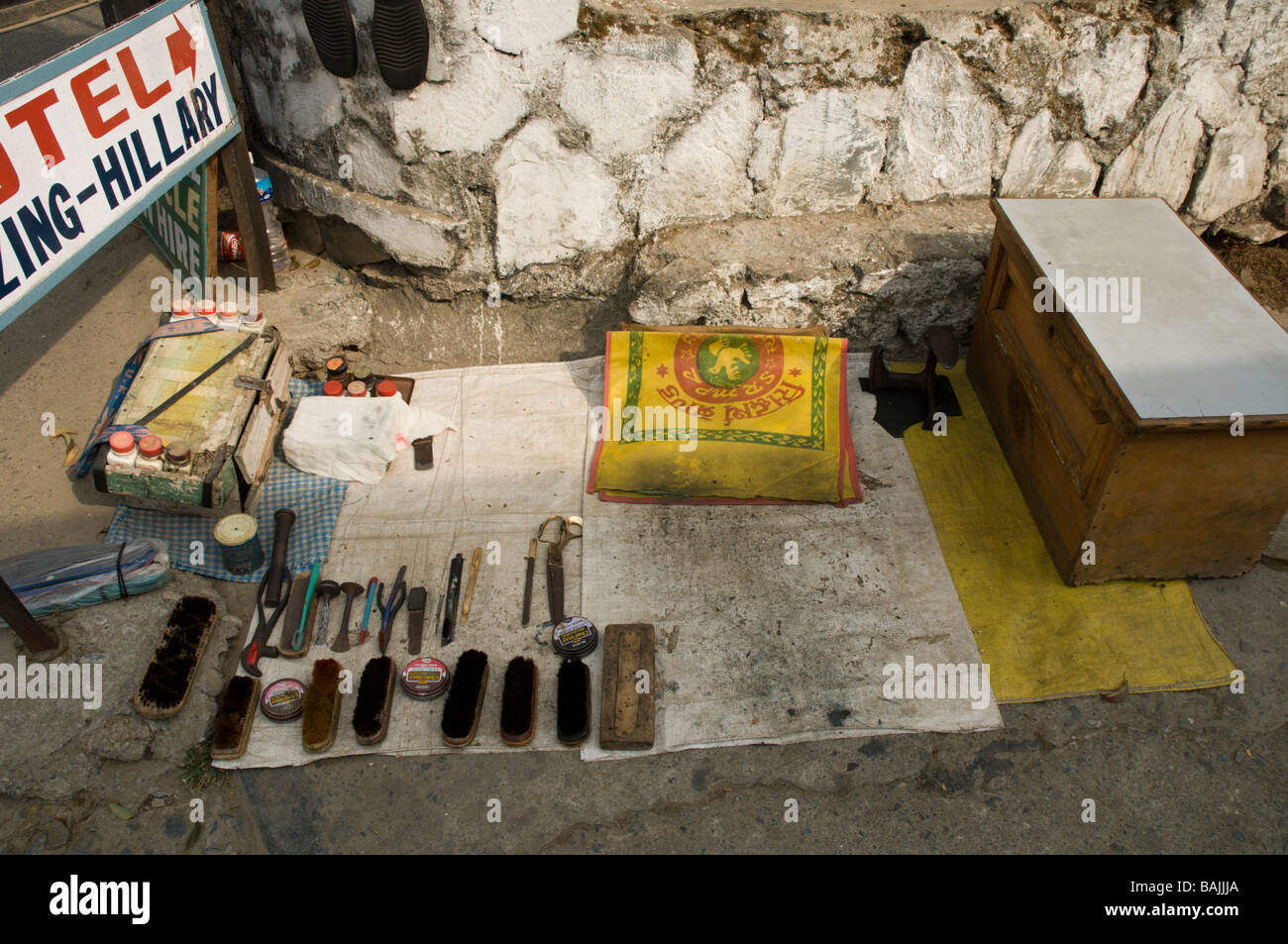 a shoe clearners equipment on the street Stock Photo - Alamy