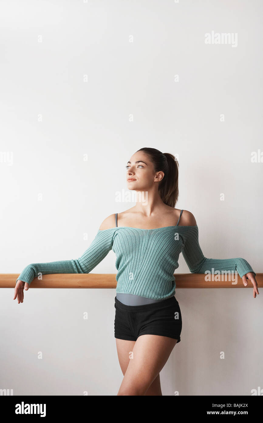 Standing at the ballet bar hi-res stock photography and images - Alamy