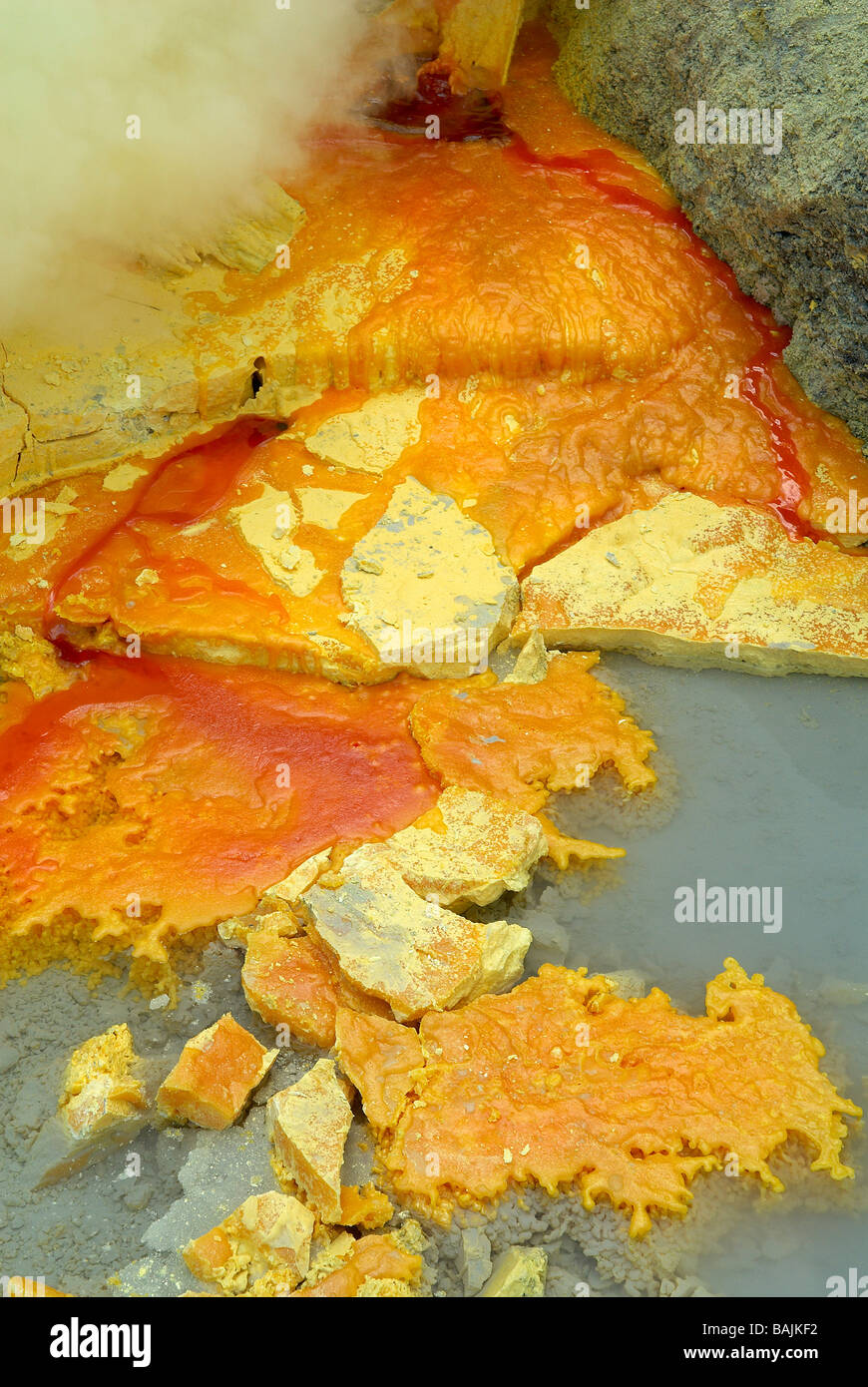 Working inside a volcano hi-res stock photography and images - Alamy