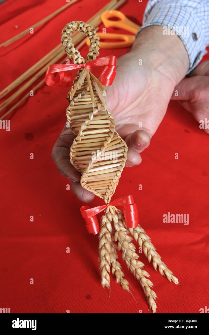 Corn dolly hi-res stock photography and images - Alamy