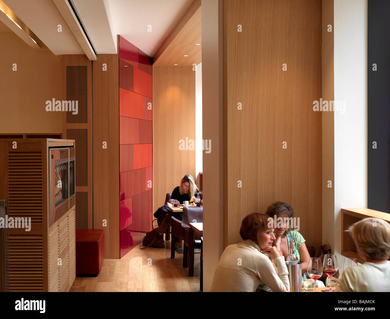 Oxford union interior hi-res stock photography and images - Alamy
