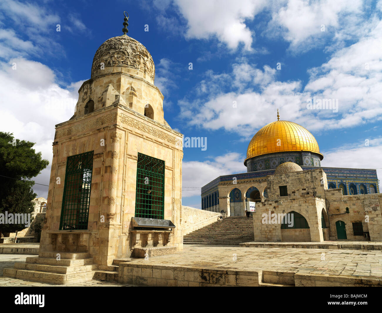 Dome jerusalem israel temple mount hi-res stock photography and images ...