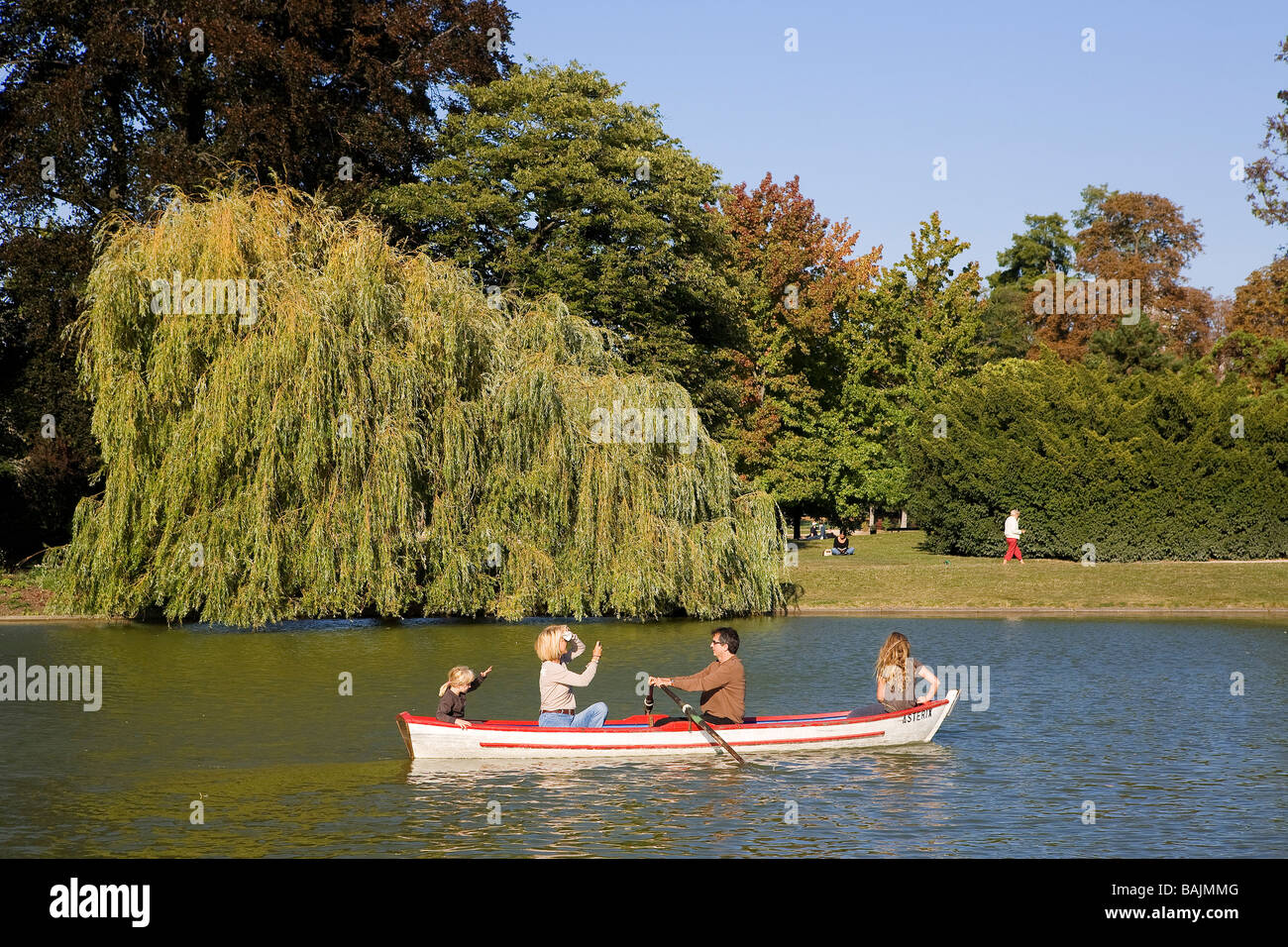 France, Paris, Bois de Vincennes, Daumesnil lake Stock Photo - Alamy
