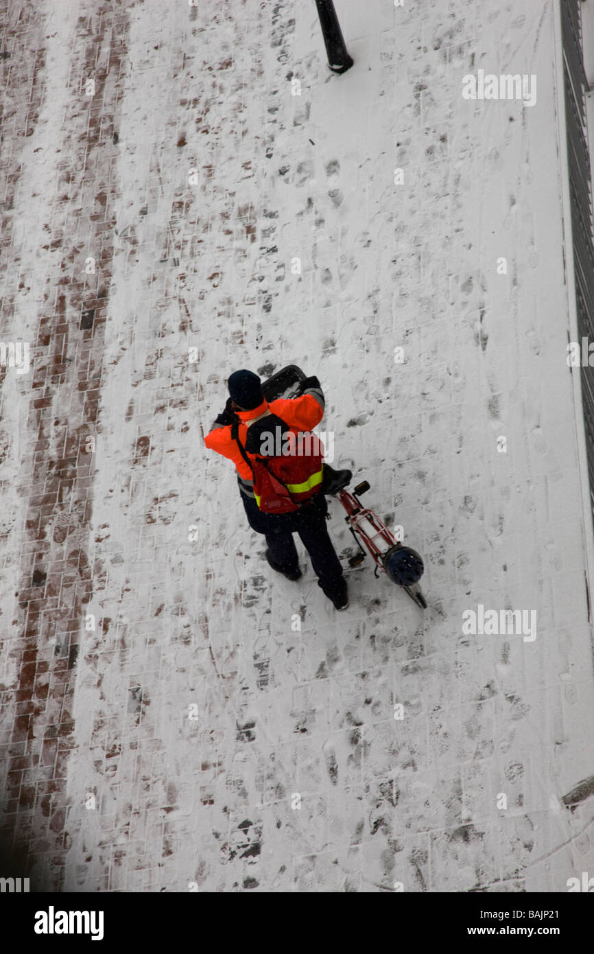 Weather snow postman hi-res stock photography and images - Alamy