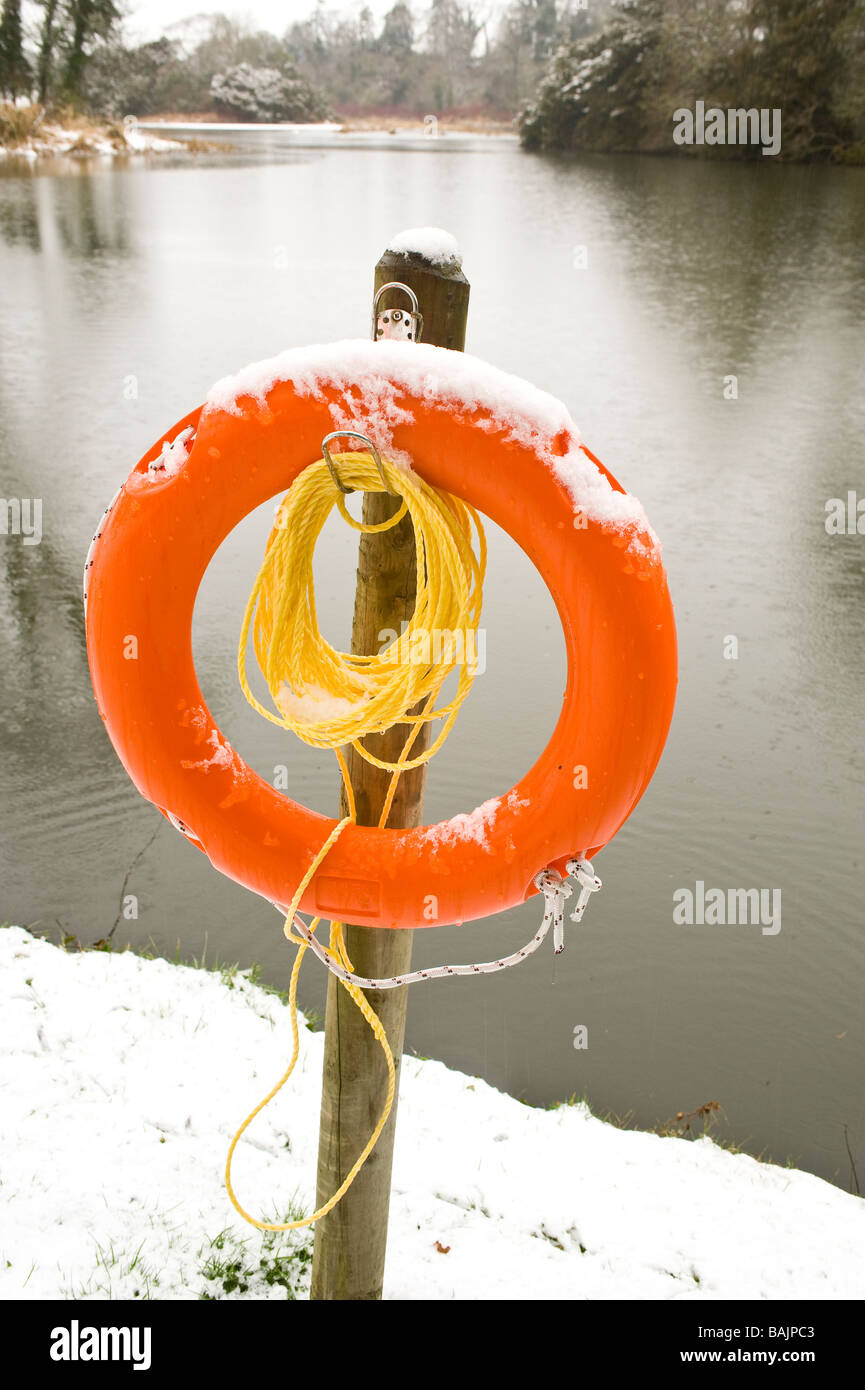 Life saving ring hi-res stock photography and images - Alamy