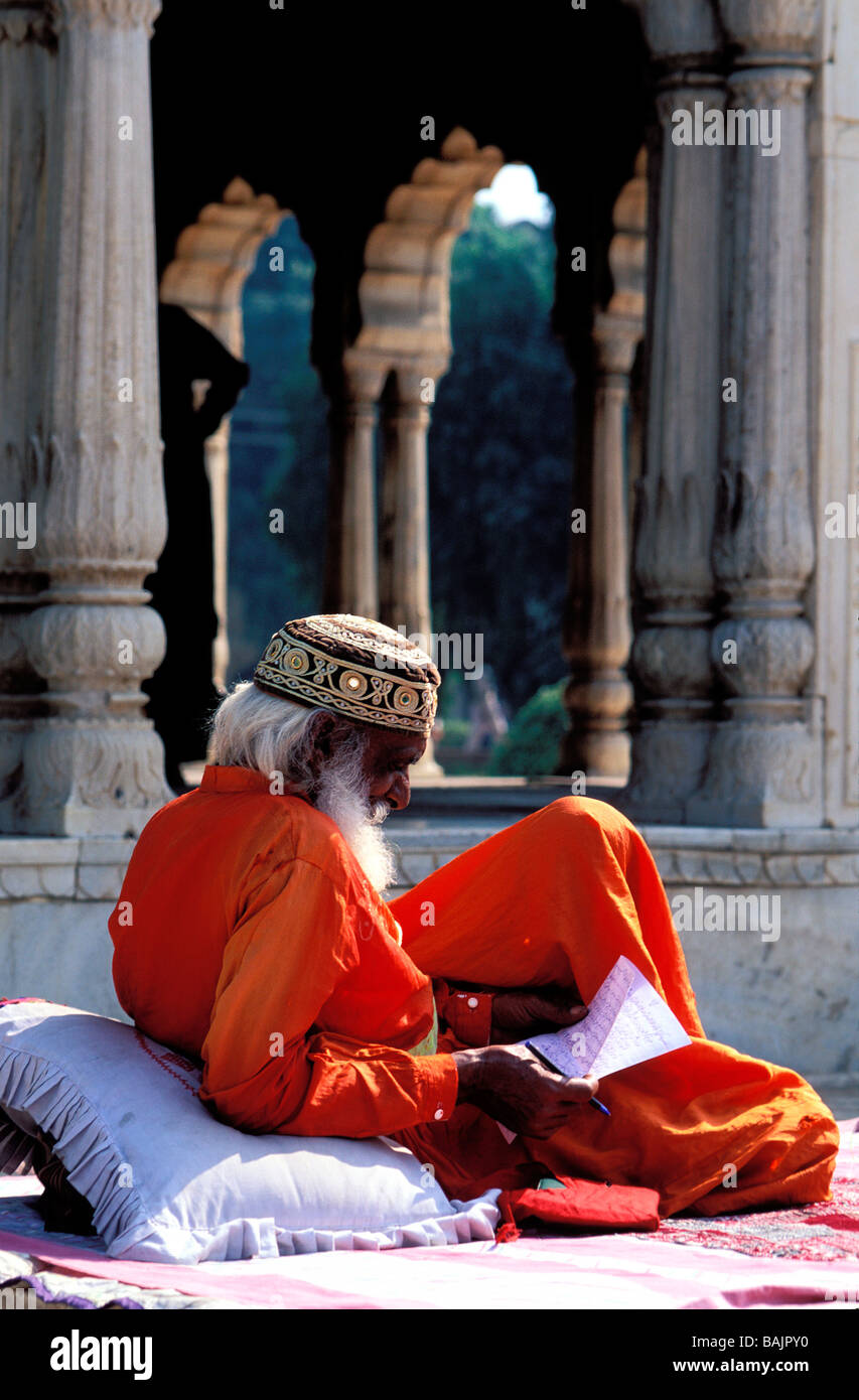 Pakistan, Punjab Province, Lahore, sufi pious man at fort Lahore Stock ...