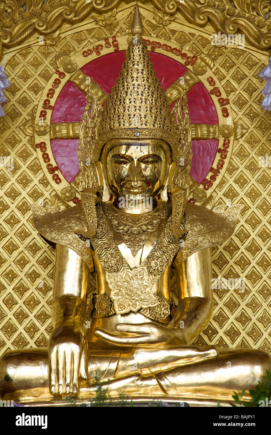 Gold buddha image hi-res stock photography and images - Alamy