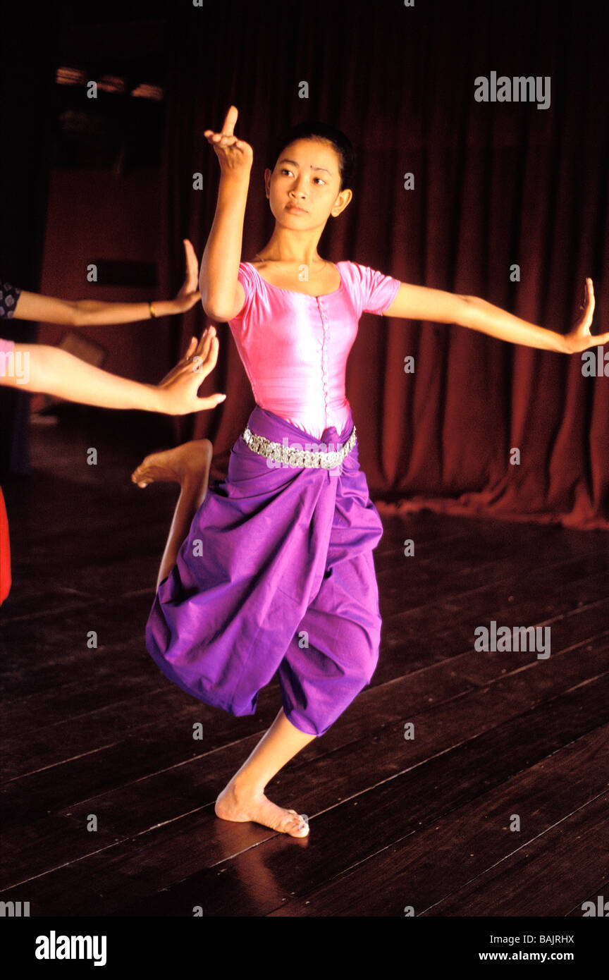 Cambodia, Phnom Penh, School of Apsara Khmer Dance, girl in traditional ...
