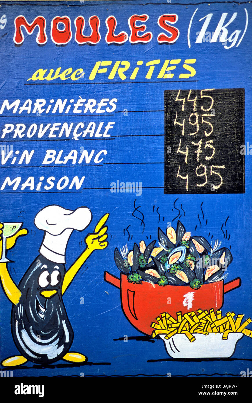 Belgium, Brussels, moules frites (mussels and chips), the most ...