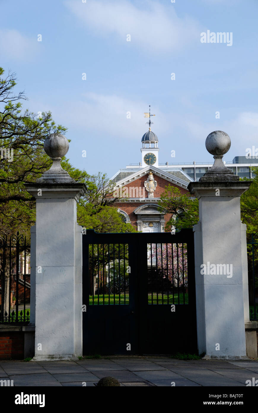 Trinity Green at 27 Mile End Road Whitechapel London Stock Photo - Alamy