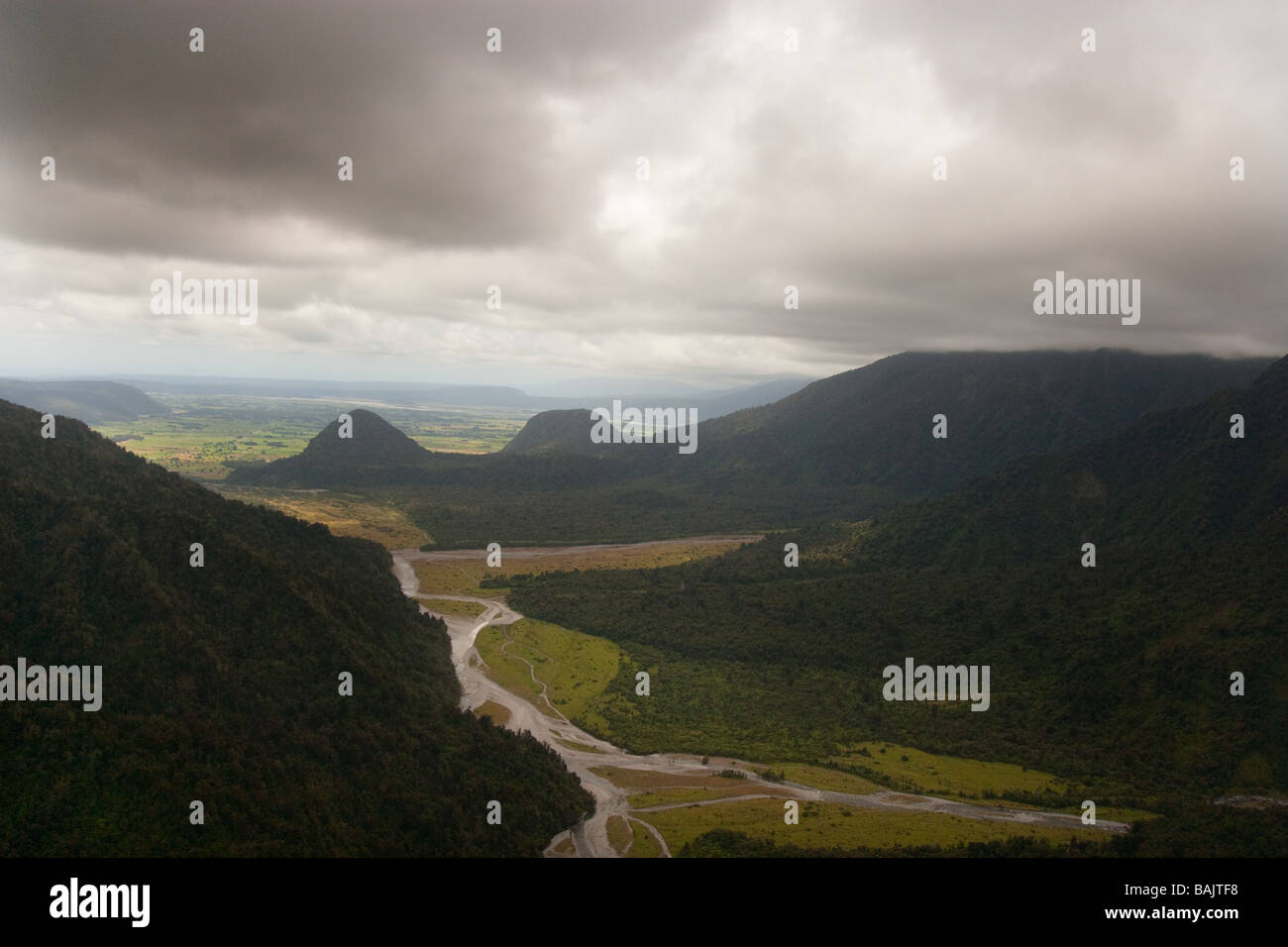 Whataroa River Southern Alps South Island New Zealand Stock Photo - Alamy