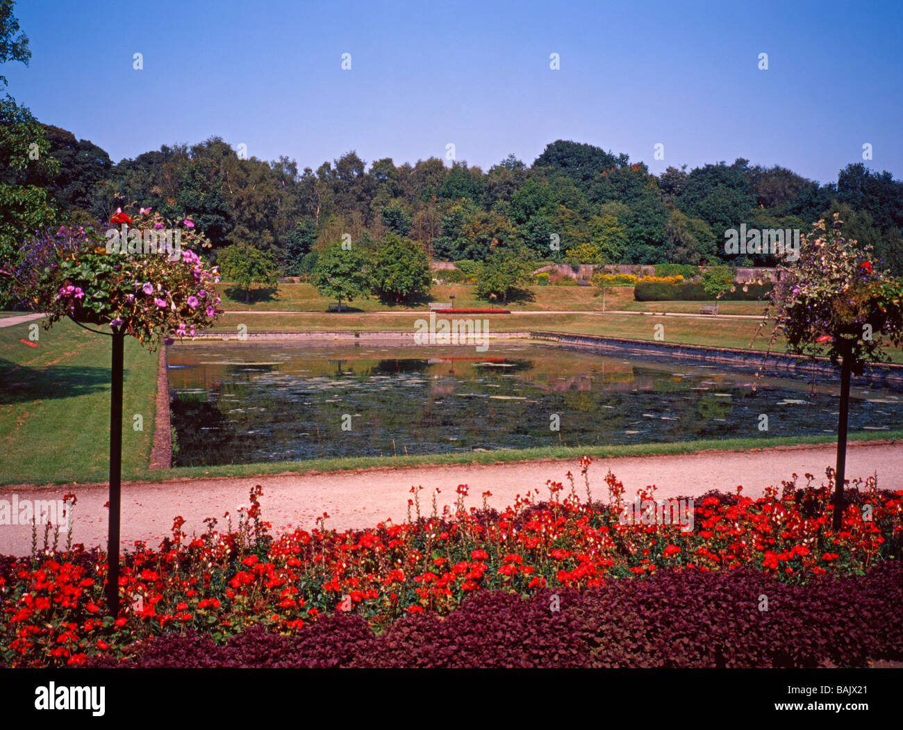 Eagle Pond and gardens, Newstead Abbey, Ravenshead, Nottinghamshire ...