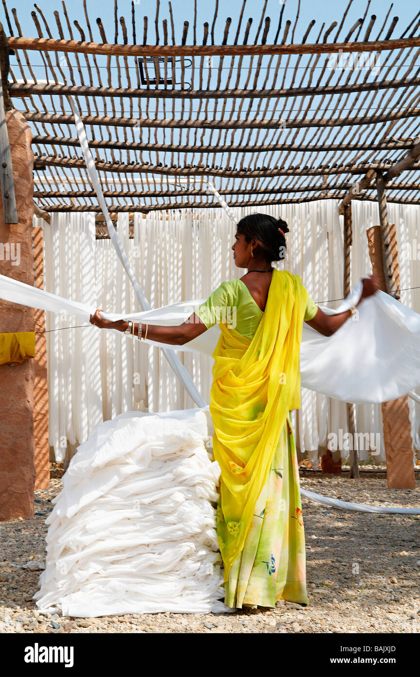 India, Rajasthan State, sari factory, woman working Stock Photo - Alamy