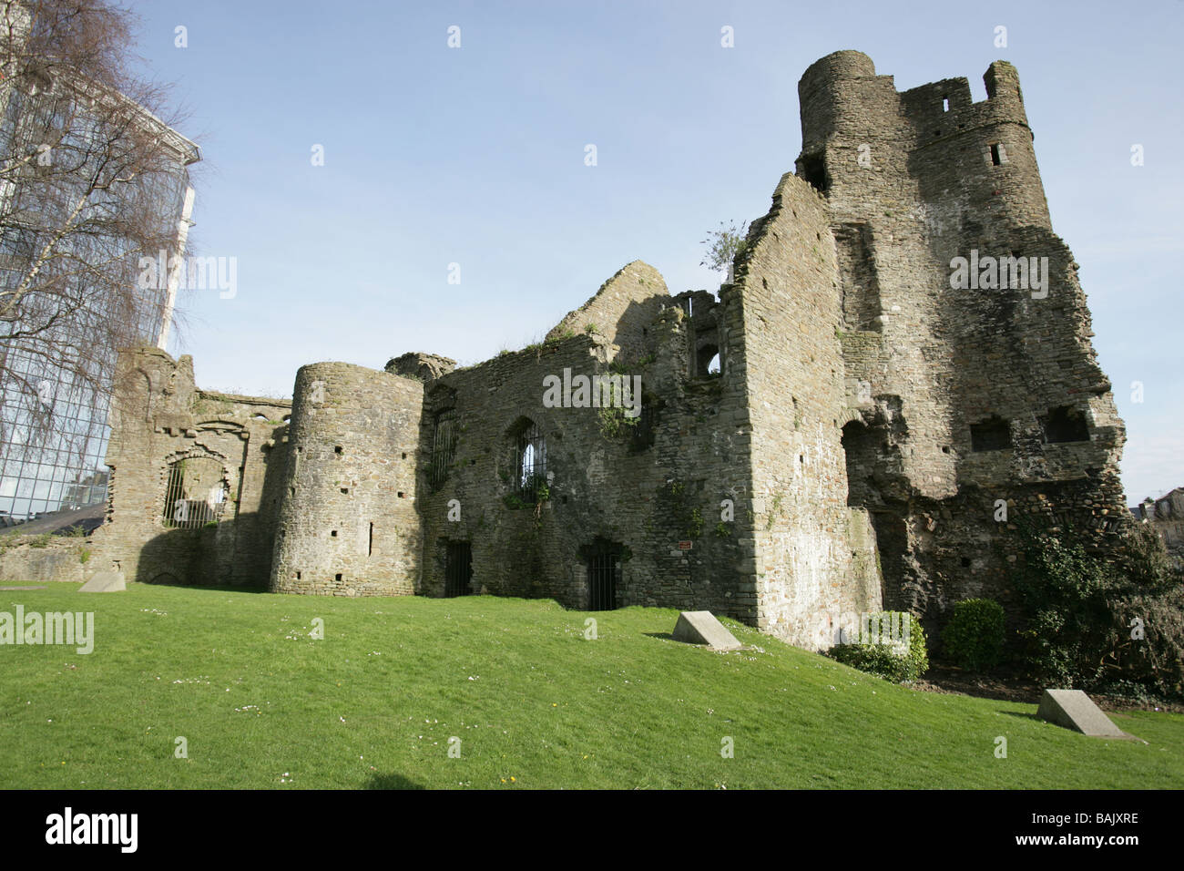 Swansea castle hi-res stock photography and images - Alamy