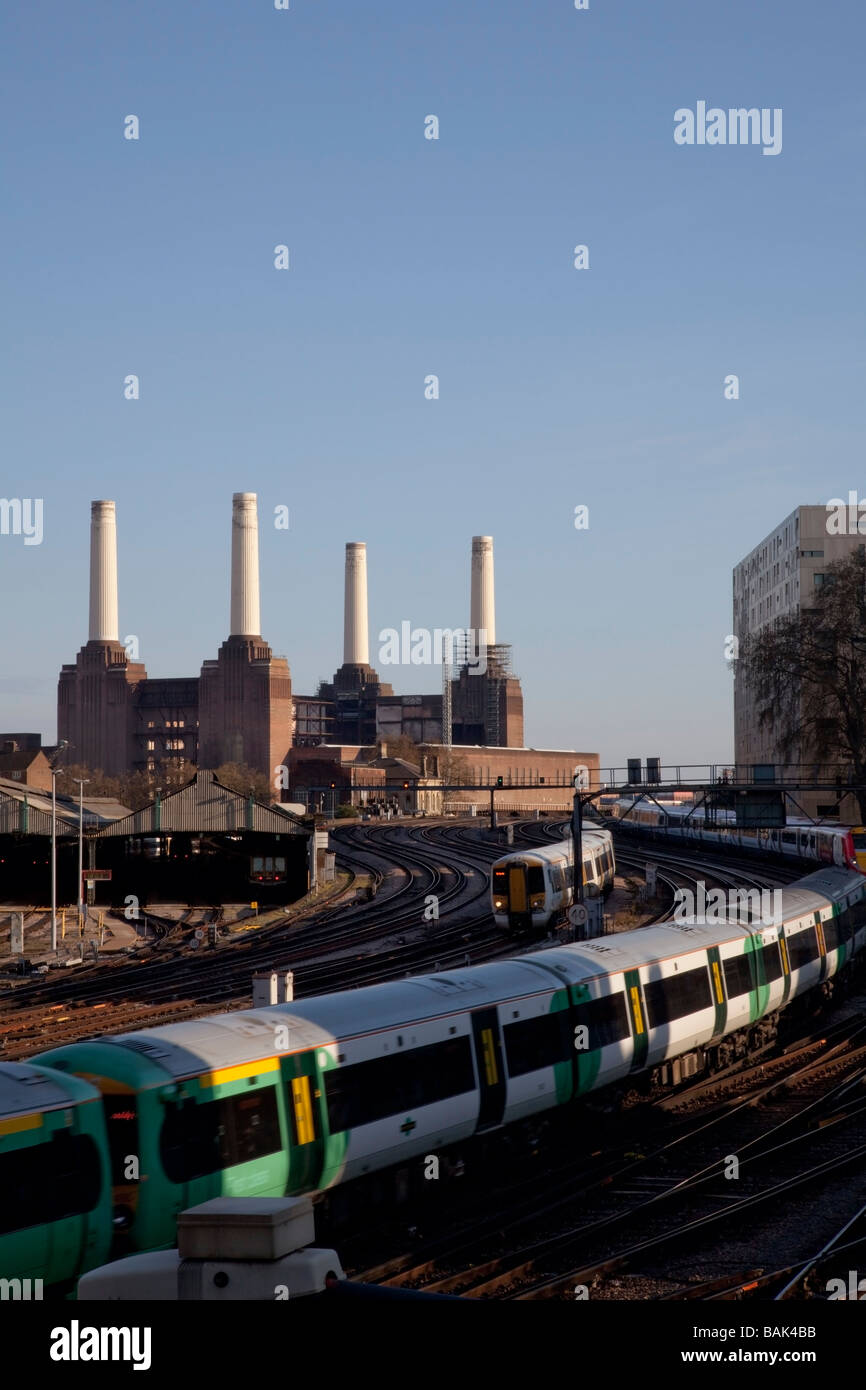 Brick power station hi-res stock photography and images - Alamy