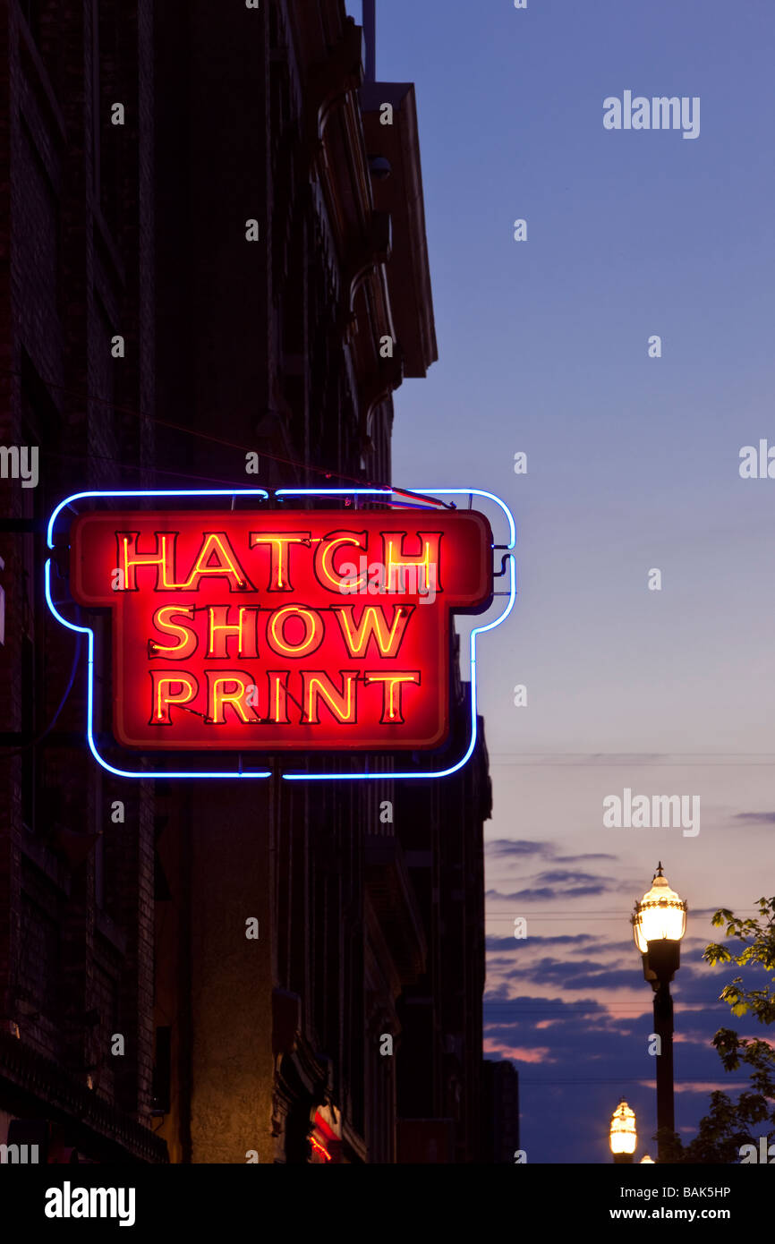 Neon sign in Nashville Tennessee Stock Photo - Alamy