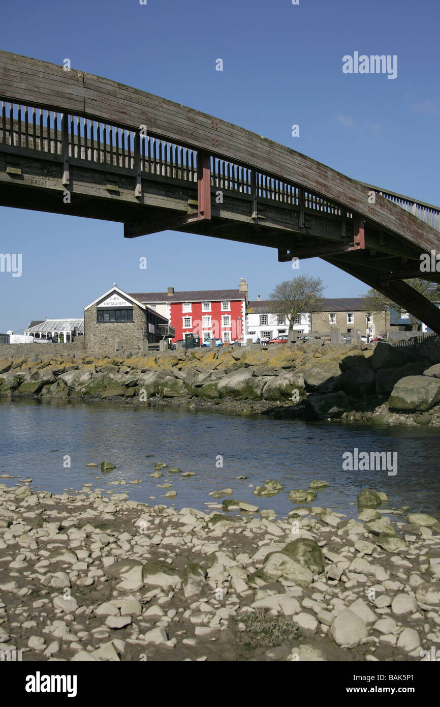 Town of Aberaeron, Wales. Wooden bridge over the River Aeron with ...