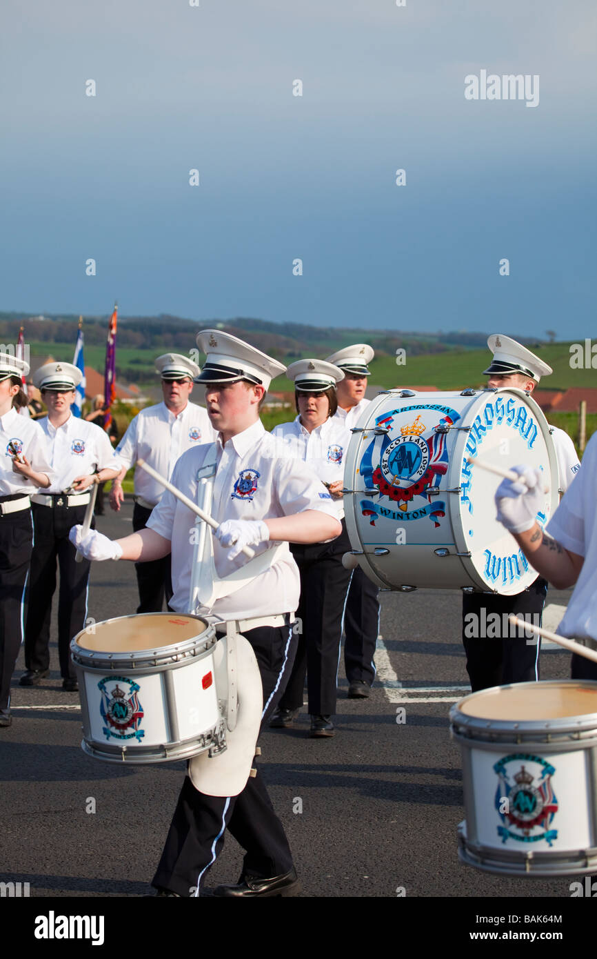 Protestant flute band marching hi-res stock photography and images - Alamy