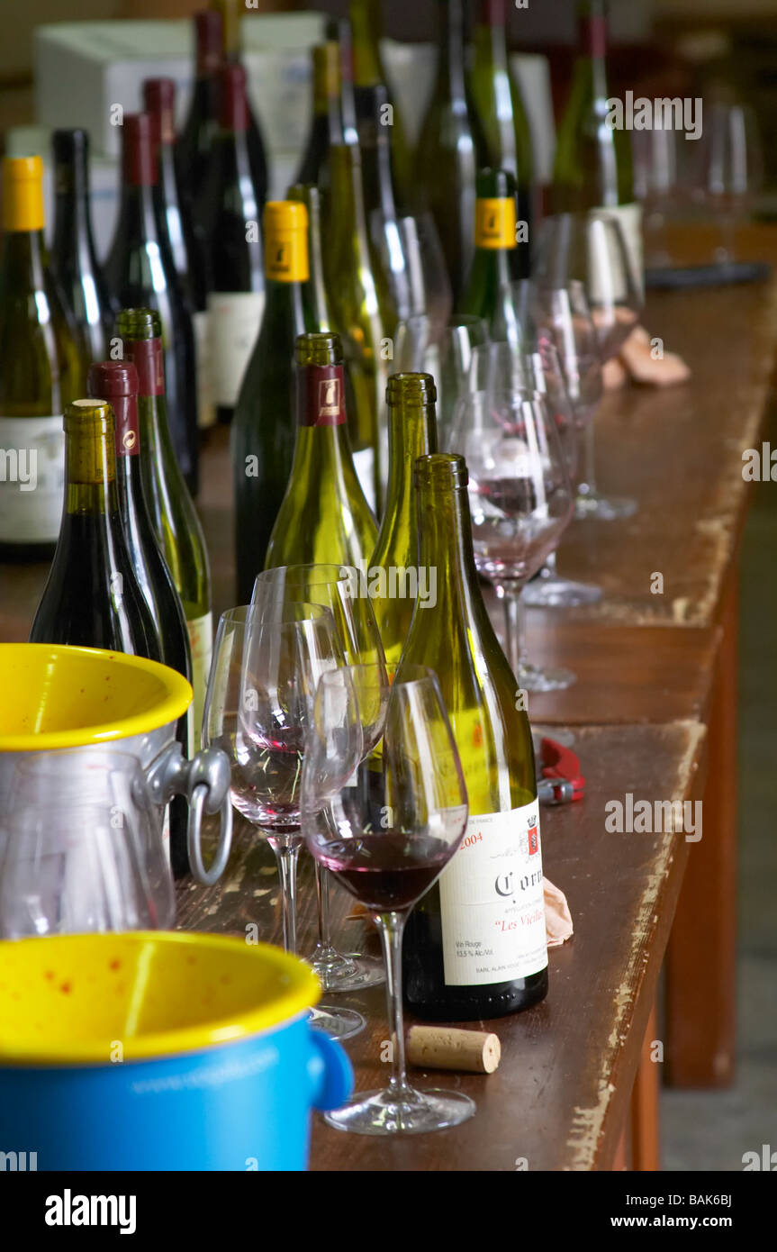 Spittoons hi-res stock photography and images - Alamy