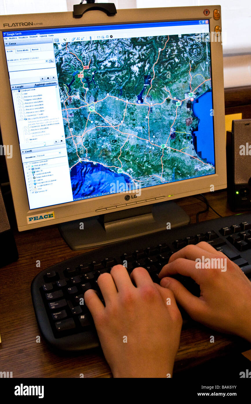 Google earth world map hi-res stock photography and images - Alamy