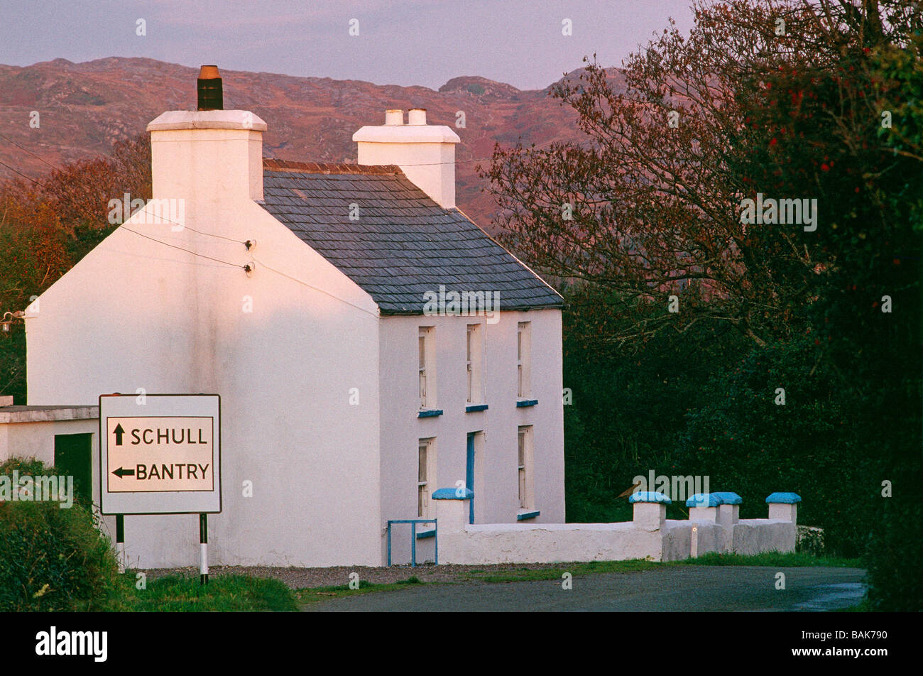 Schull hi-res stock photography and images - Alamy