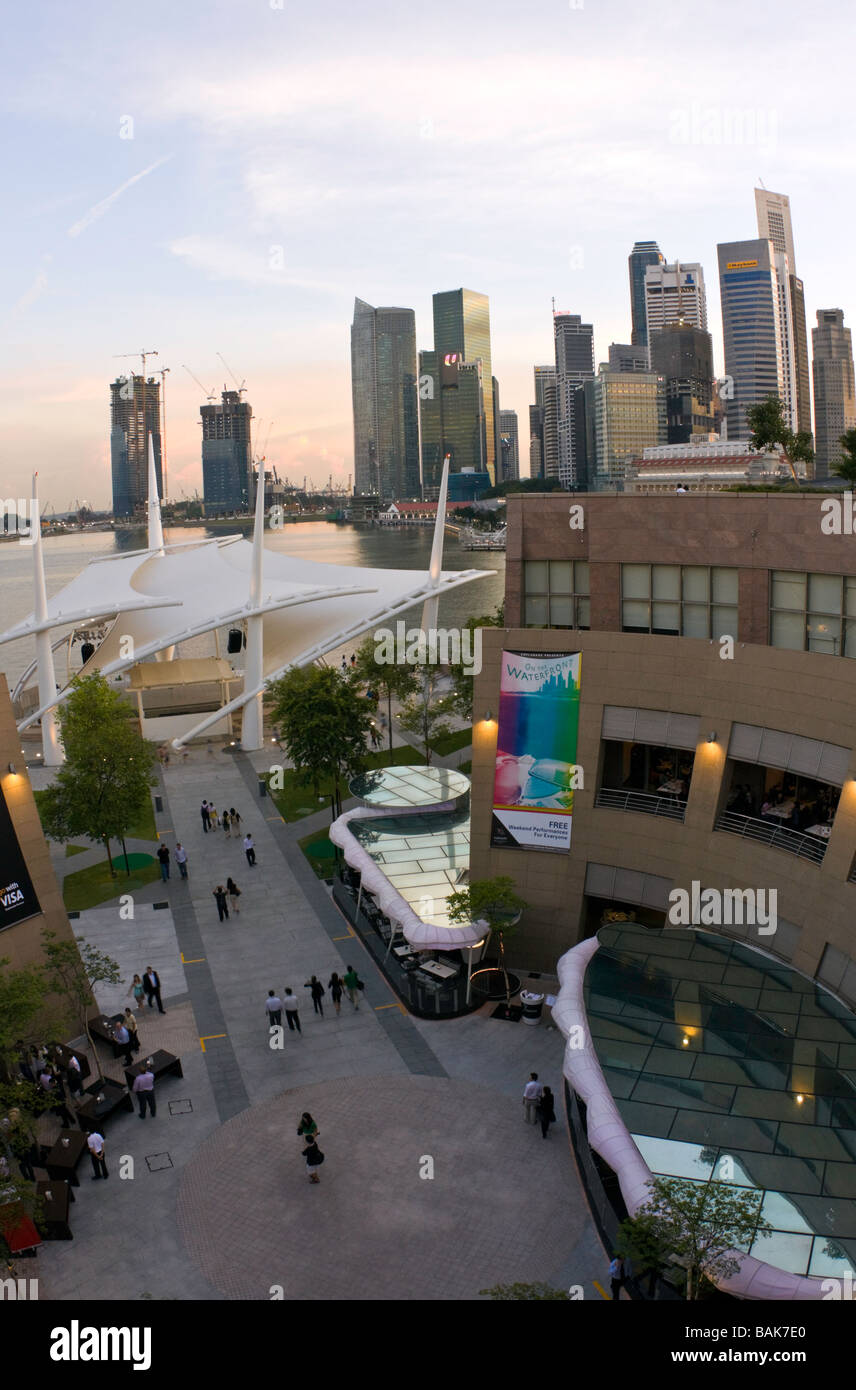 Singapore, Esplanade Mall and Skyline, evening Stock Photo - Alamy