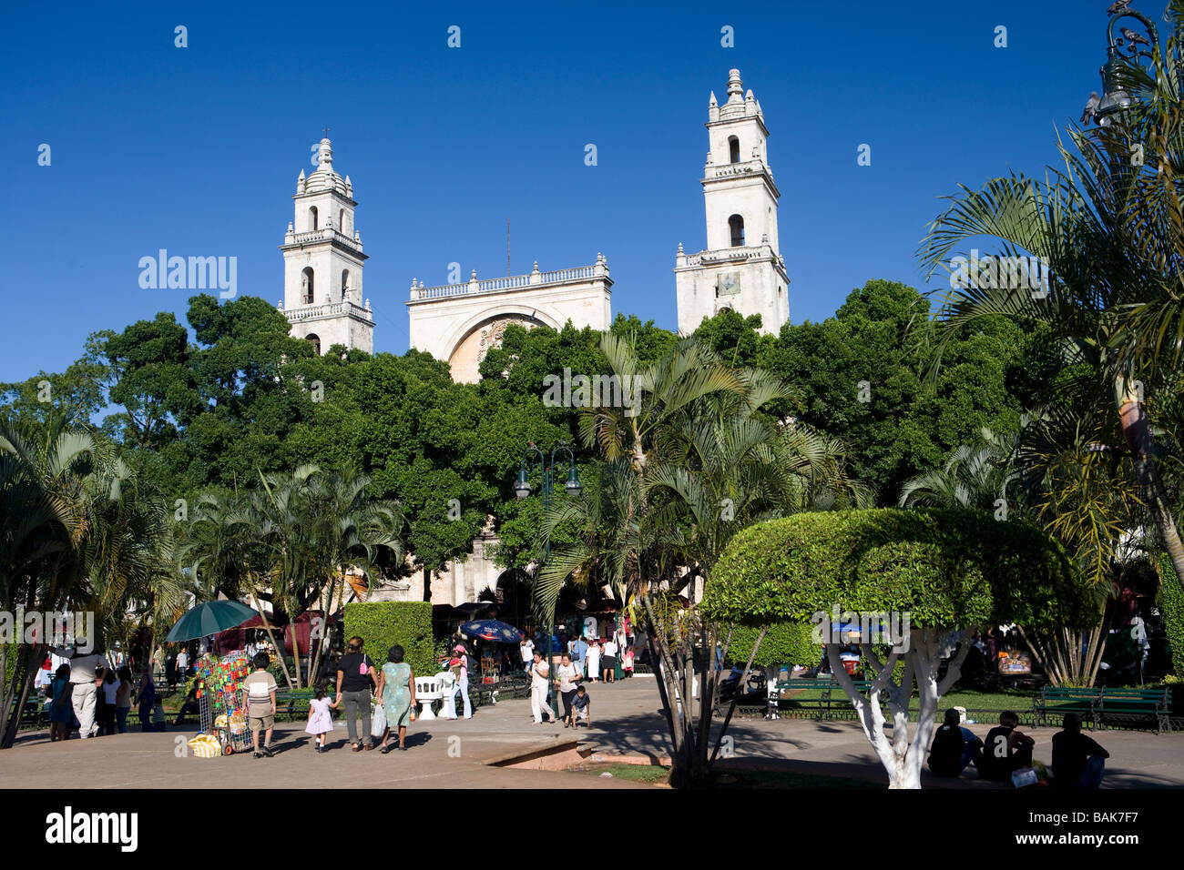 Central square merida yucatan peninsula hi-res stock photography and ...
