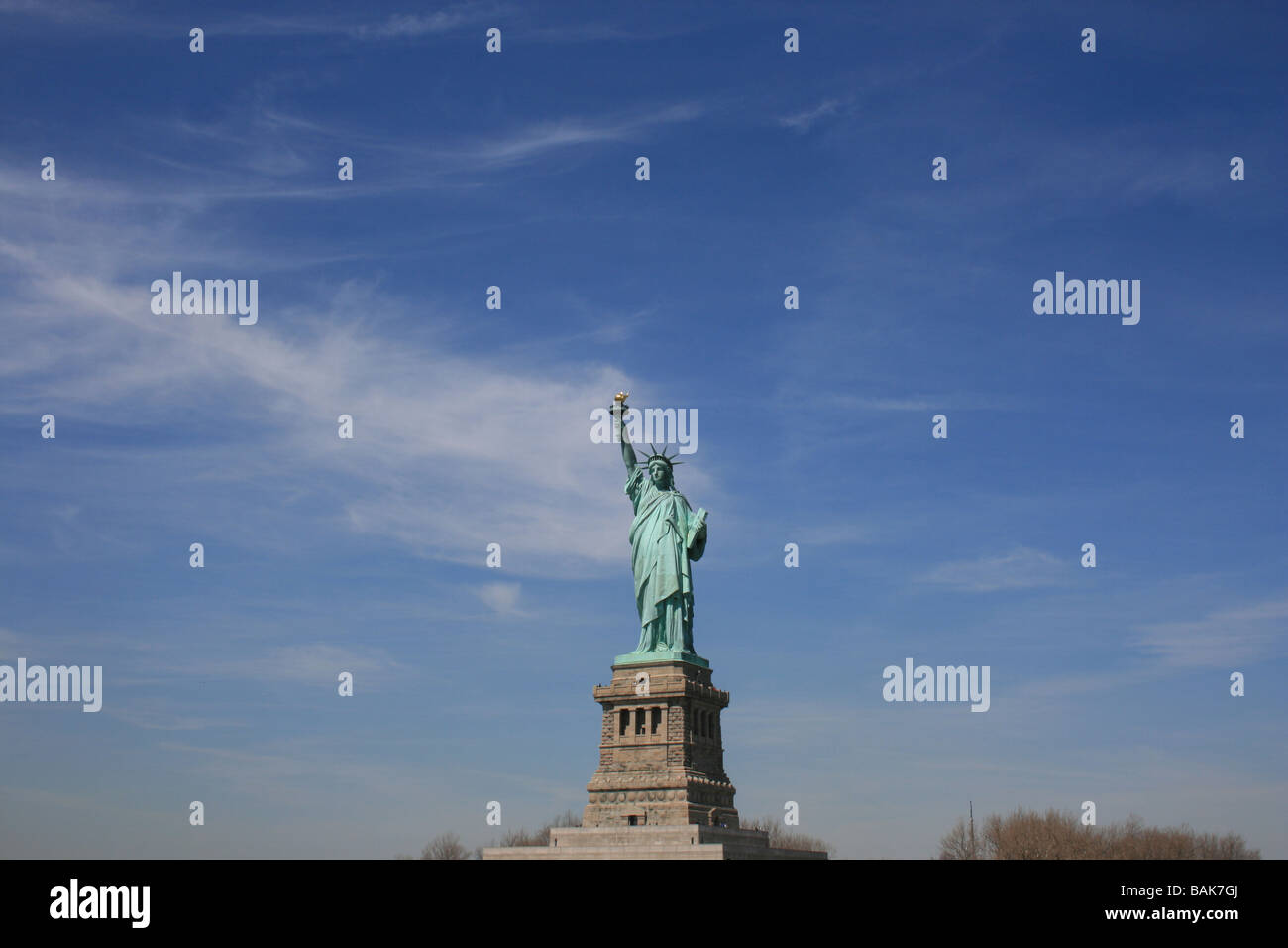 Statue symbolism hi-res stock photography and images - Alamy