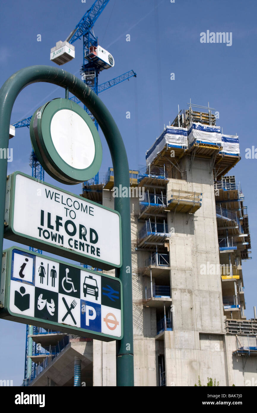 Ilford town sign hi-res stock photography and images - Alamy