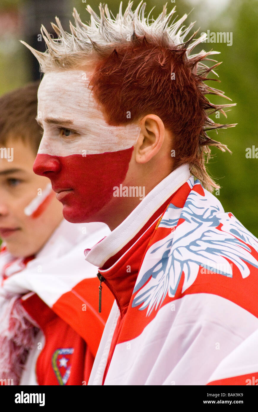 Teenager with mohawk hi-res stock photography and images - Alamy