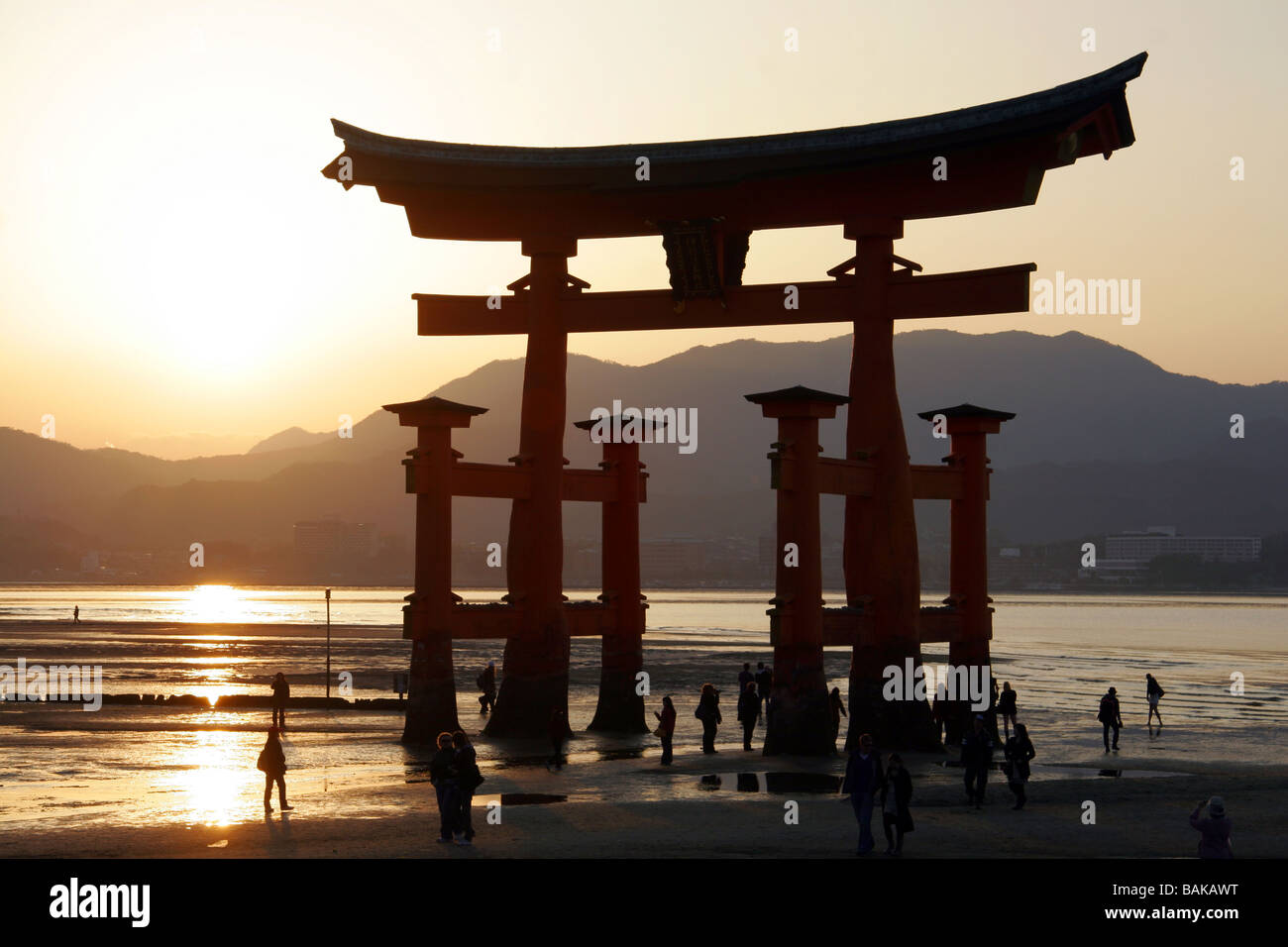 Tidal gate hi-res stock photography and images - Alamy