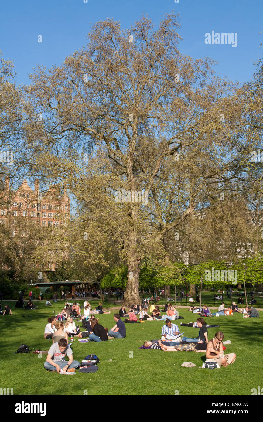 Spring Evening - Russell Square - Bloomsbury - London Stock Photo - Alamy