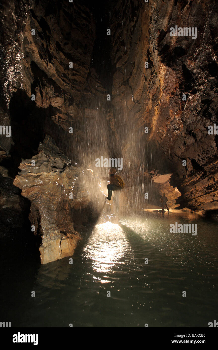 A giant river passage deep underground in China's first 1km deep cave ...