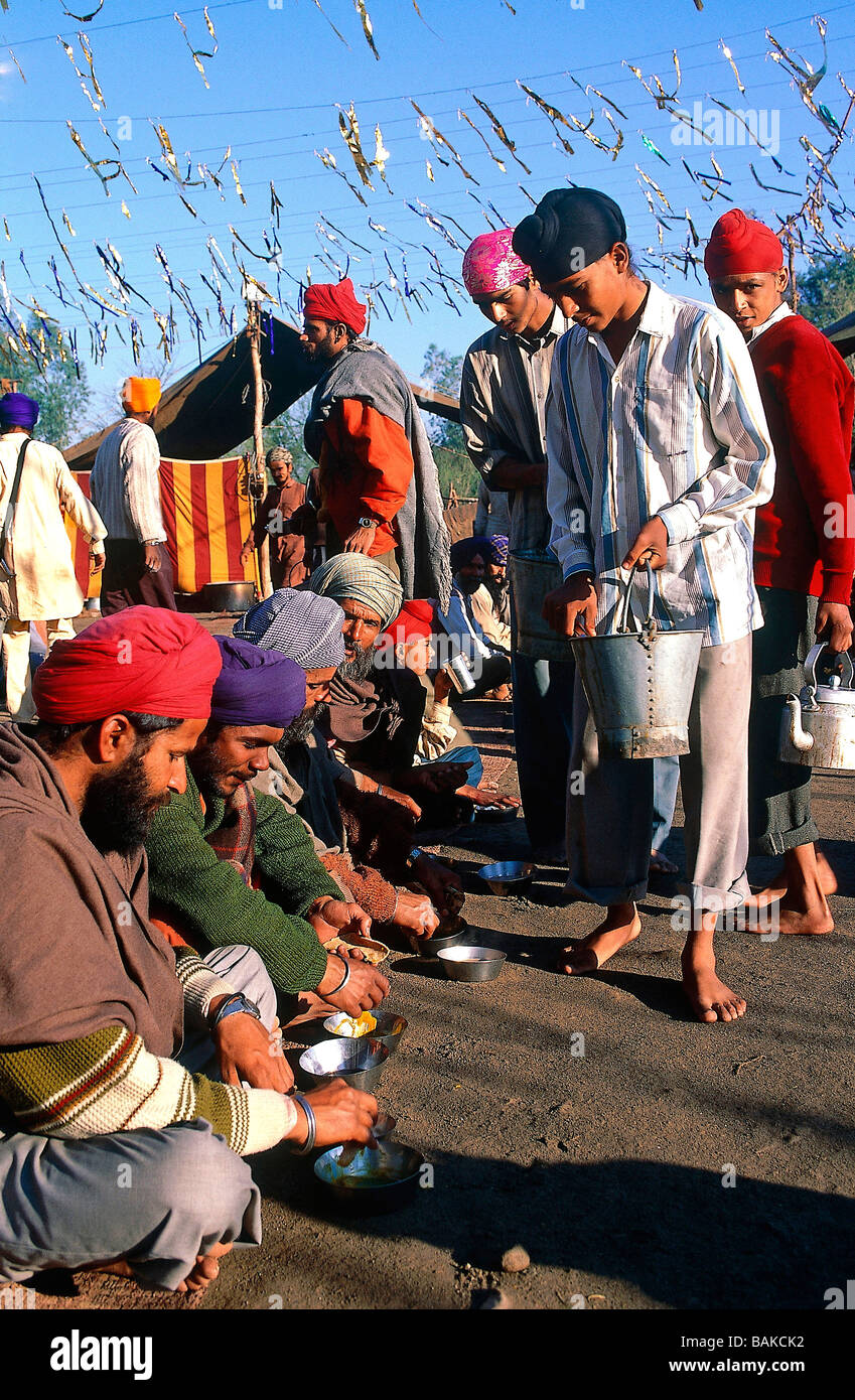 India, Punjab State, Anandpur Sahib, community meal, Langar Stock Photo ...