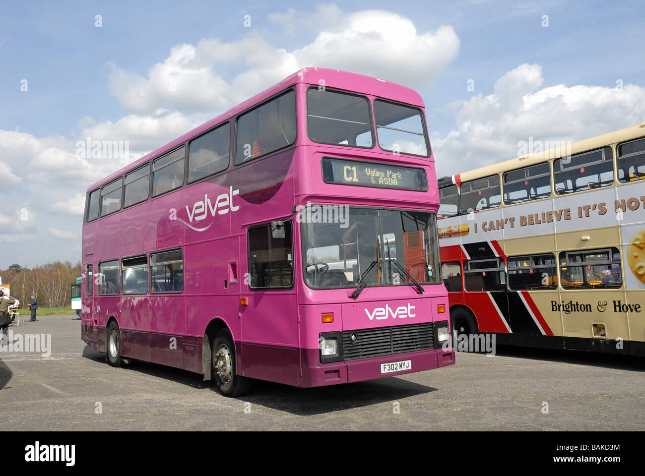 Three quarter side view of F302 MYJ Velvet s 302 a Volvo B10M Citybus ...