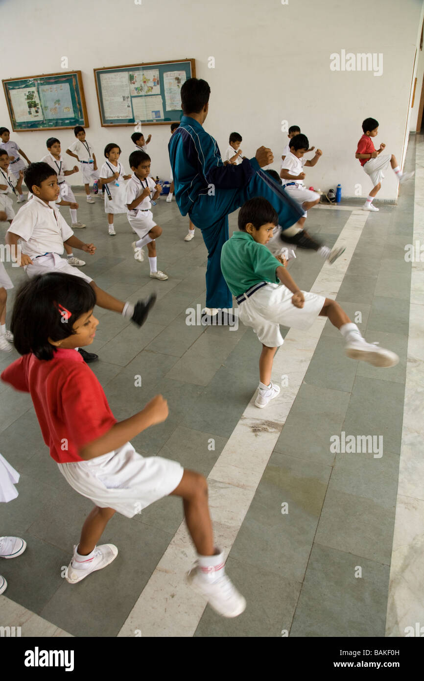 Karate lessons hi-res stock photography and images - Alamy