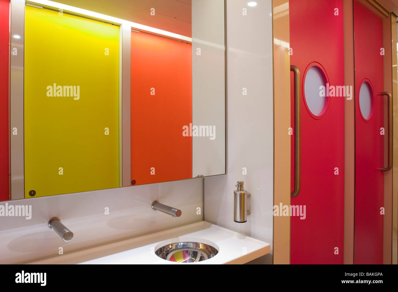 THE RIVER CAFE, STUART FORBES ASSOCIATES, LONDON, UNITED KINGDOM Stock ...