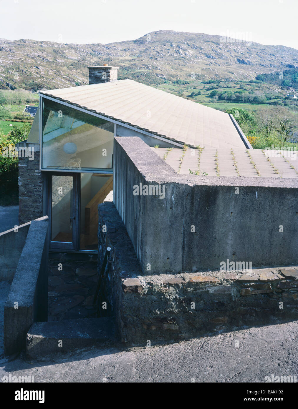 DANE HOUSE, SIMON WALKER ARCHITECTS, KERRY, IRELAND Stock Photo - Alamy