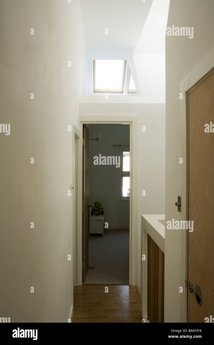 Thin house london hi-res stock photography and images - Alamy