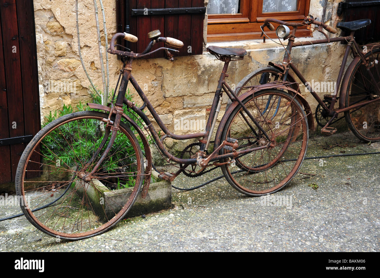 rusty french bikes Stock Photo - Alamy