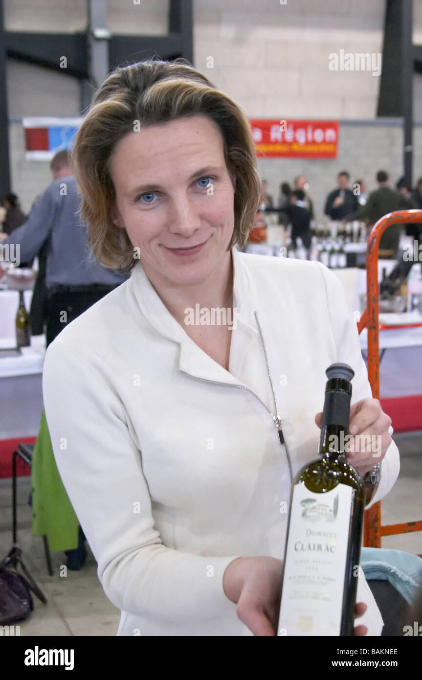 Trussart hi-res stock photography and images - Alamy