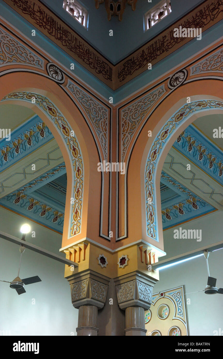 Jumeirah Beach Mosque is the only mosque in the United Arab Emirates ...