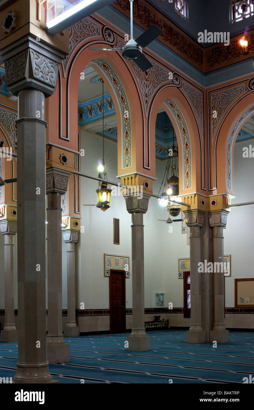 Jumeirah Beach Mosque is the only mosque in the United Arab Emirates ...