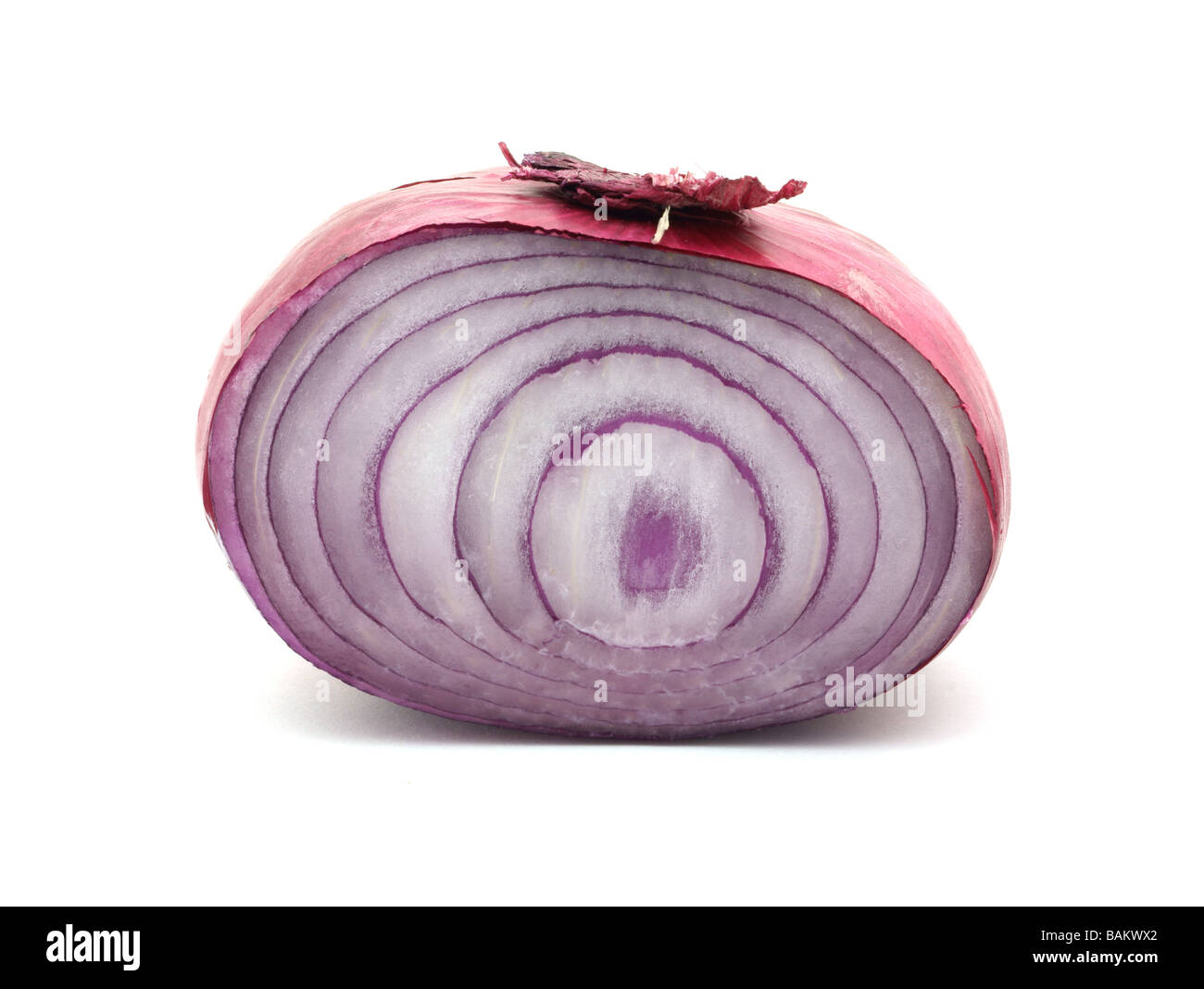 Cut red onion Stock Photo - Alamy