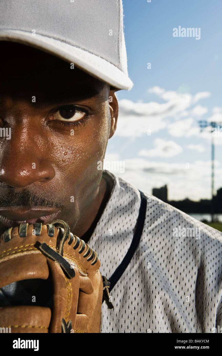 African american pitcher hi-res stock photography and images - Alamy